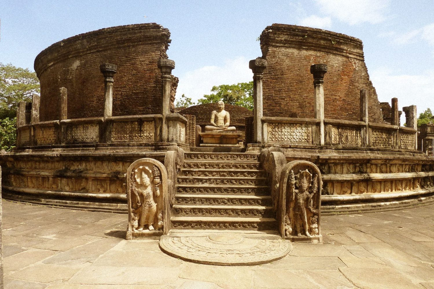 Discover 6 Must-See Historical Sites in Polonnaruwa